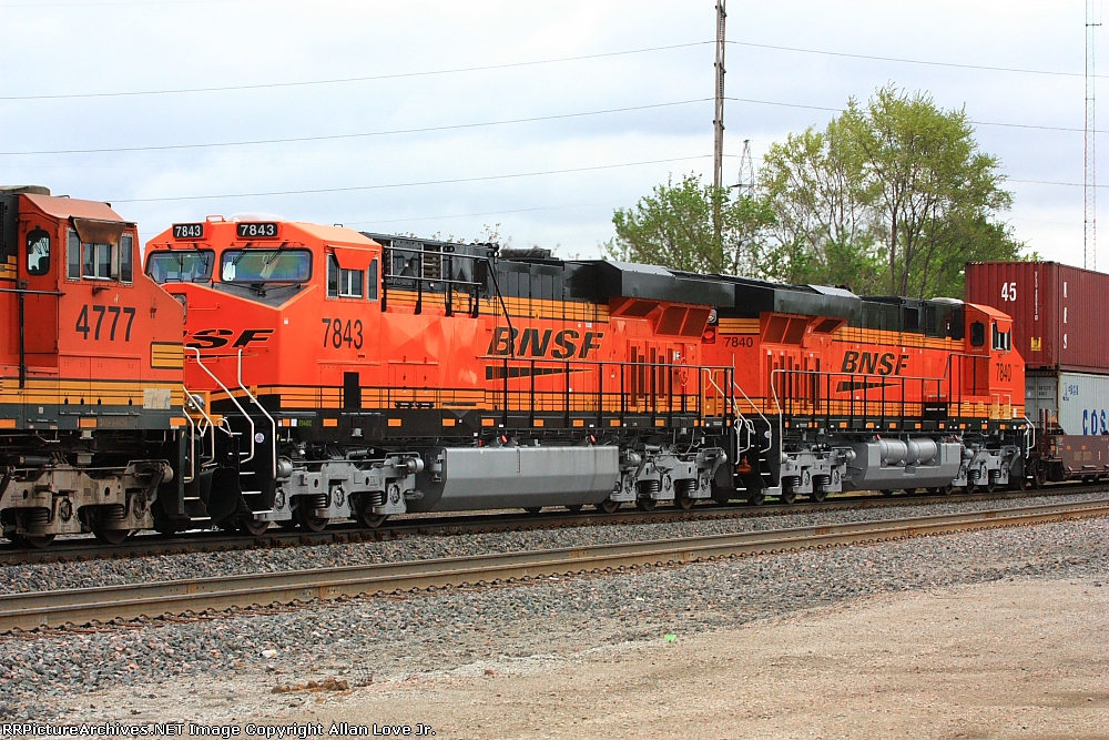 BNSF 4087 west